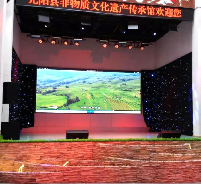 All aspects of the lighting design plan of the lecture hall - VanGaa ...